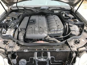 Mercedes-Benz E320 CDI · Ano 2004