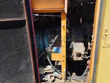 Generator Ian Dickie ER2CBT