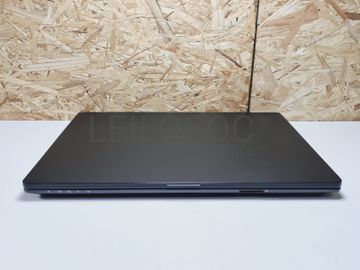 Portátil Fujitsu LifeBook U747