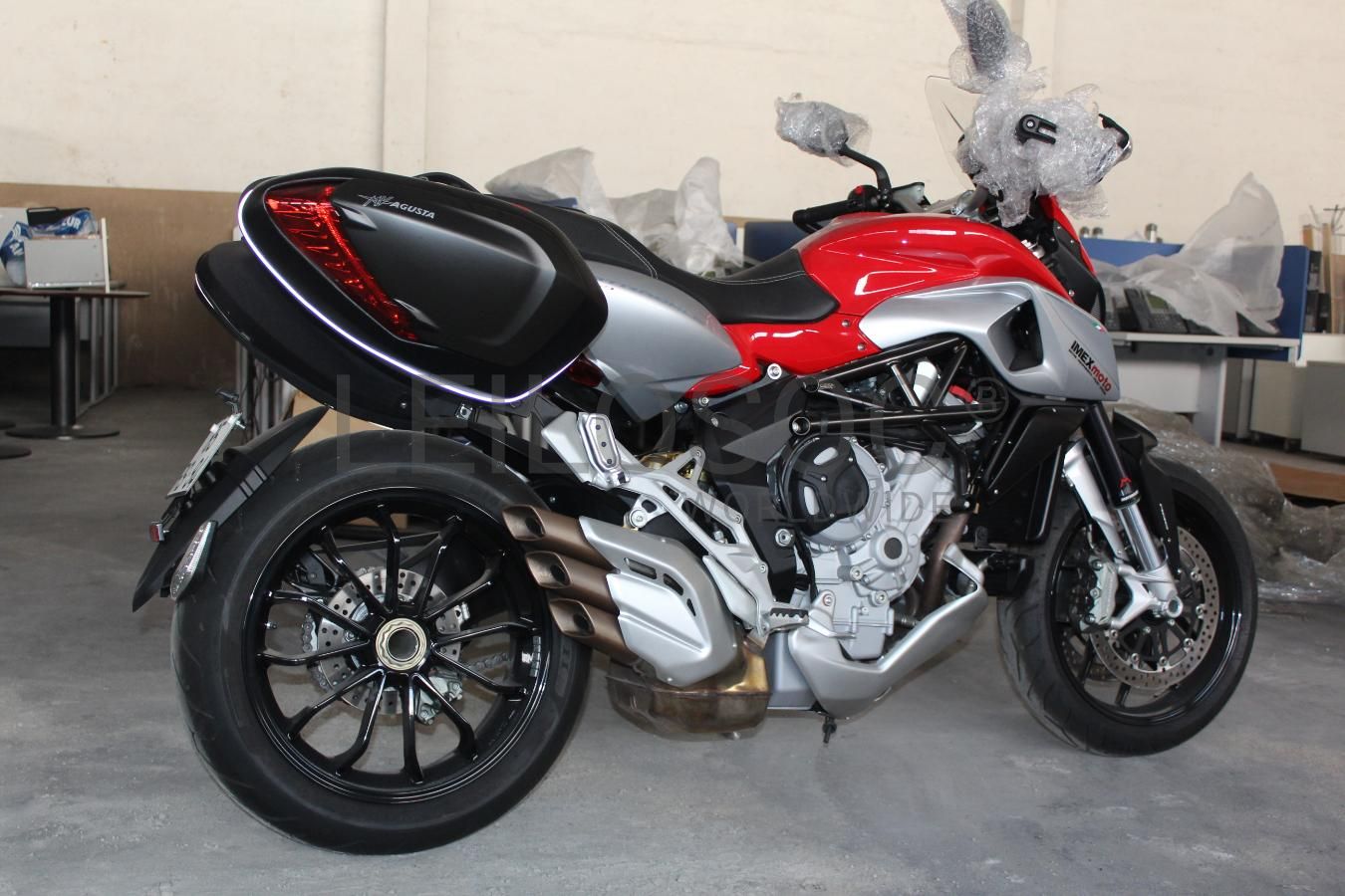 MV Augusta STRADALE 800