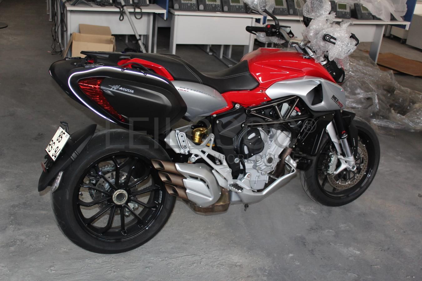 MV Augusta STRADALE 800
