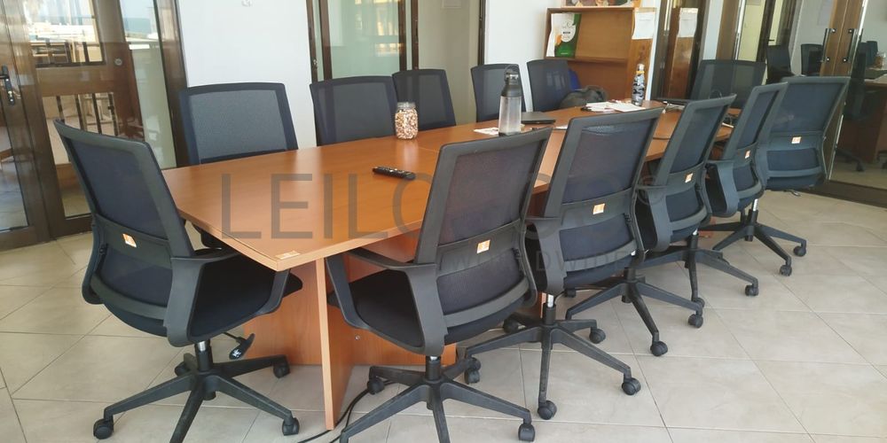 Care - Maputo - Mobiliário de Escritório - 3 lotes disponíveis