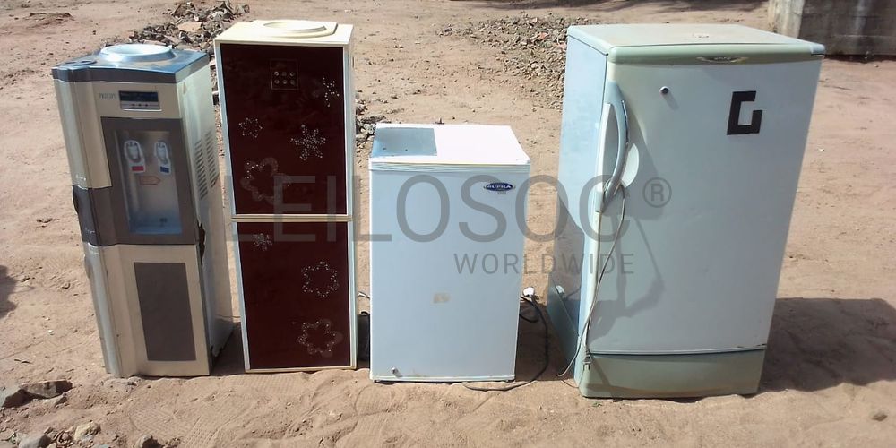 Dois Bebedouros e duas mini Geleiras