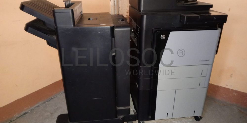 Impressora HP LaserJet Enterprise Flow MFP M830