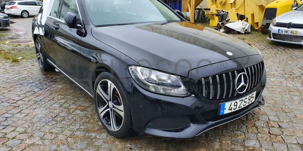 Mercedes-Benz C220 · Ano 2016