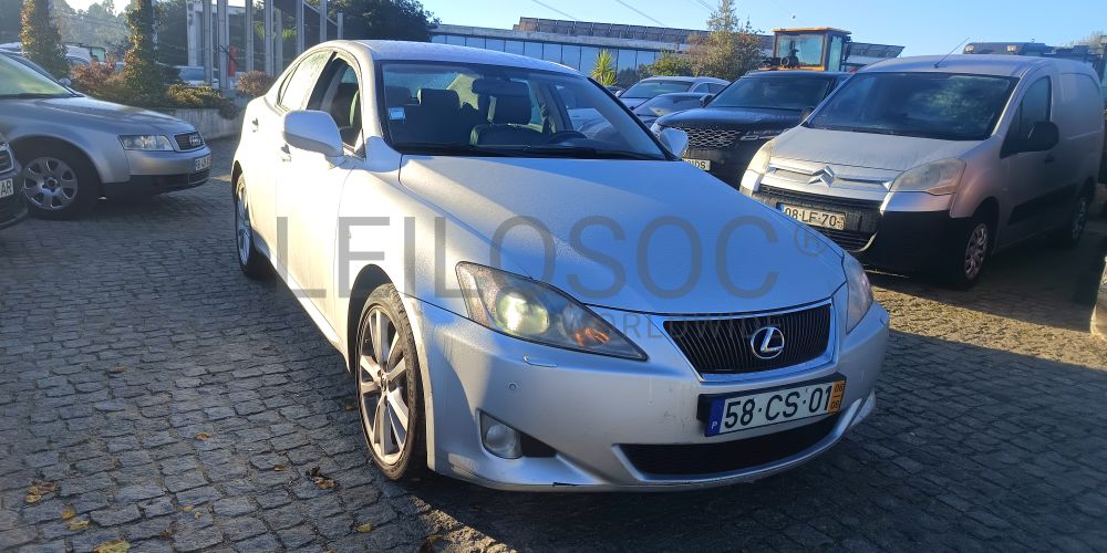 Lexus IS 220D · Ano 2006