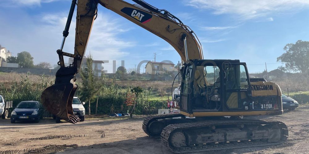 Escavadora CAT 319D · Ano 2011