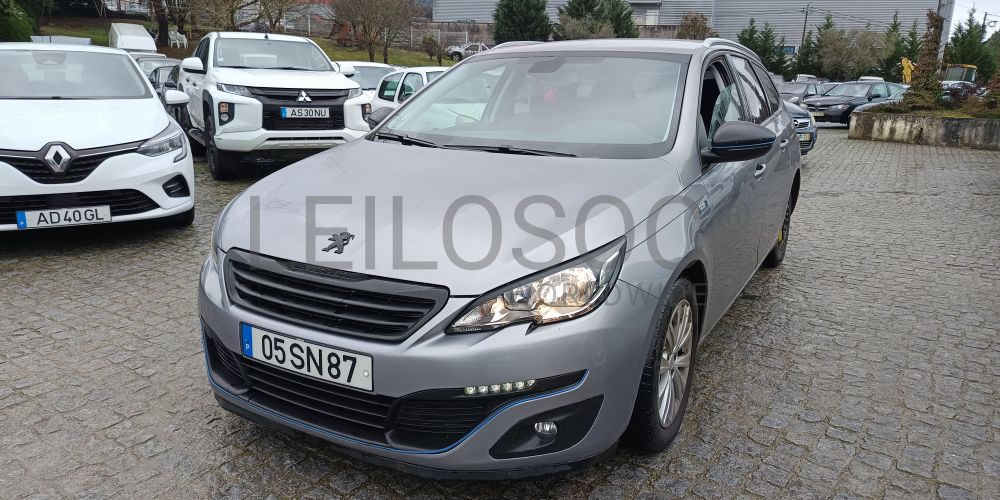 Peugeot 308 1.6 BlueHDi · Ano 2017