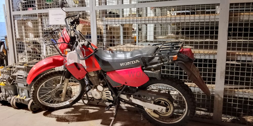 Motociclo HONDA CTX 200